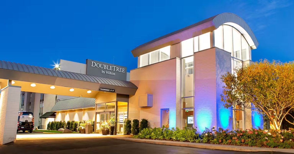 DoubleTree by Hilton | Visit Roseville, MN